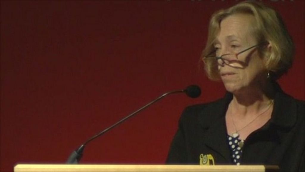Midwives 'disappointed with broken government pledge' - BBC News
