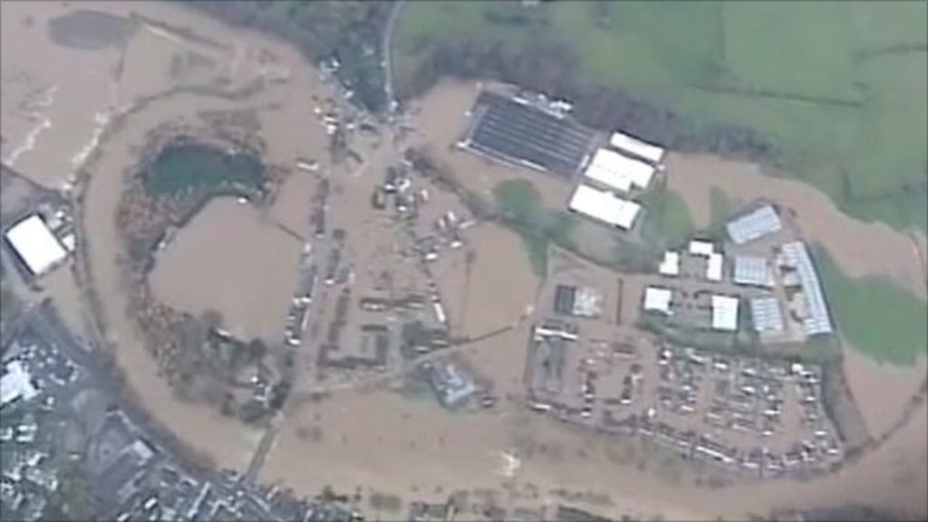 Cumbria floods resulted in £276m bill - BBC News