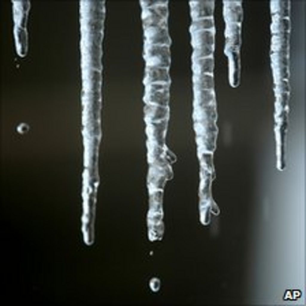 Warning over falling icicle danger in the Highlands - BBC News
