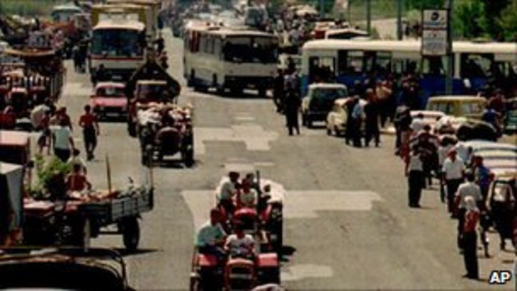 Amnesty faults Croatia's record on war crimes victims - BBC News