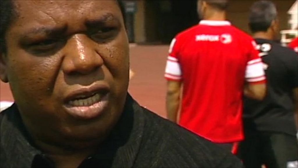 Robert Gumede on 'breaking barriers' in South African rugby - BBC News