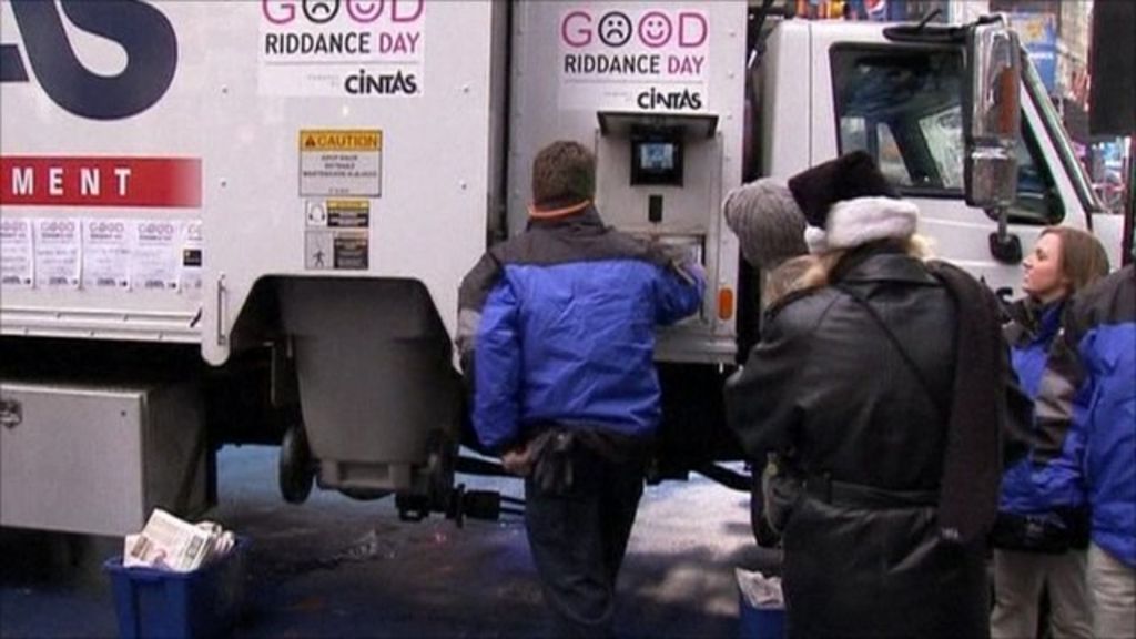 New York celebrates Good Riddance Day - BBC News