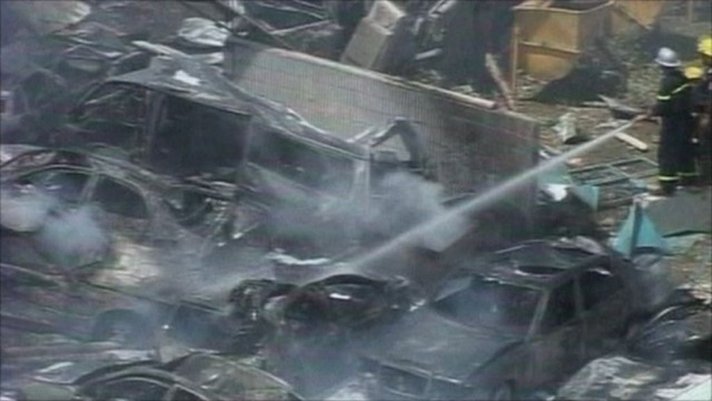 Violent deaths in Iraq fall 'but at slower rate' - BBC News