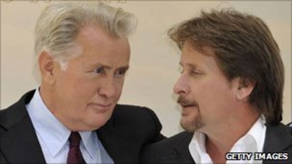 Martin Sheen and Emilio Estevez pen father-son memoir - BBC News