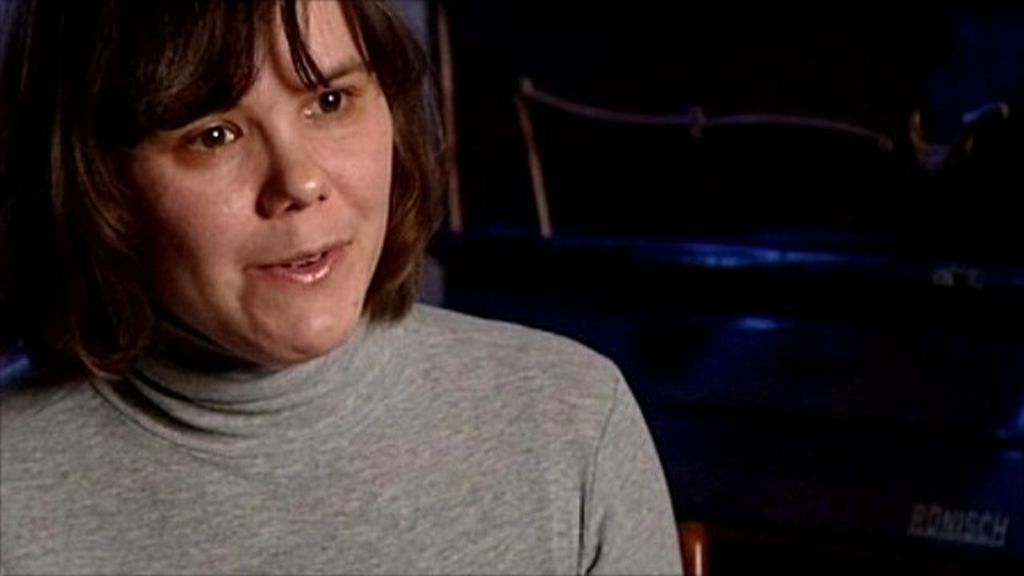 Belarus political activists to go on trial - BBC News