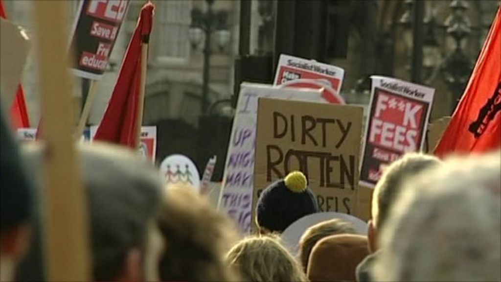 Students and TUC to join protests - BBC News