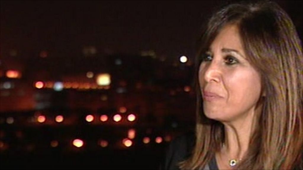 Egyptian journalist fights reporting restrictions - BBC News