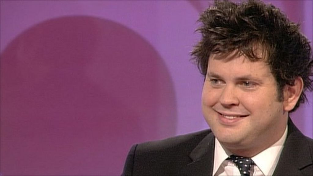 Blogger Harry Cole on the Left taking up social media - BBC News