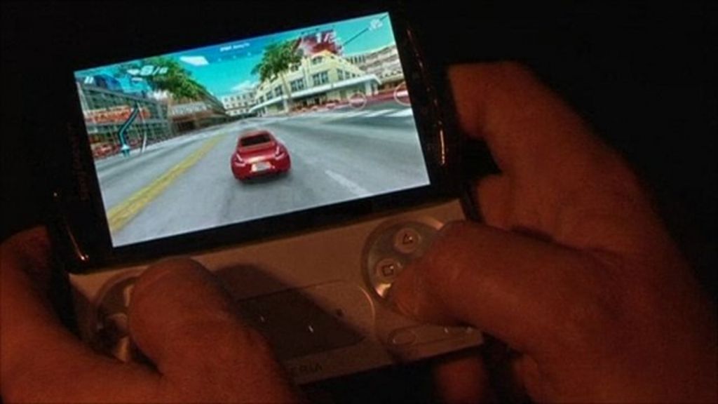 Sony Ericsson’s PlayStation phone: Xperia Play - BBC News