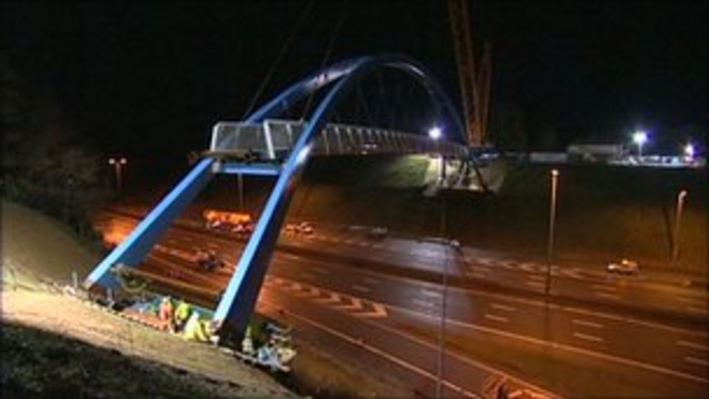 New Exeter M5 bridge opens to cyclists and pedestrians - BBC News