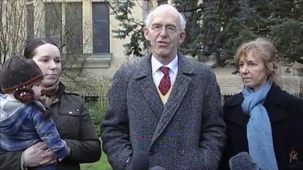 Linda Norgrove's father pays tribute - BBC News