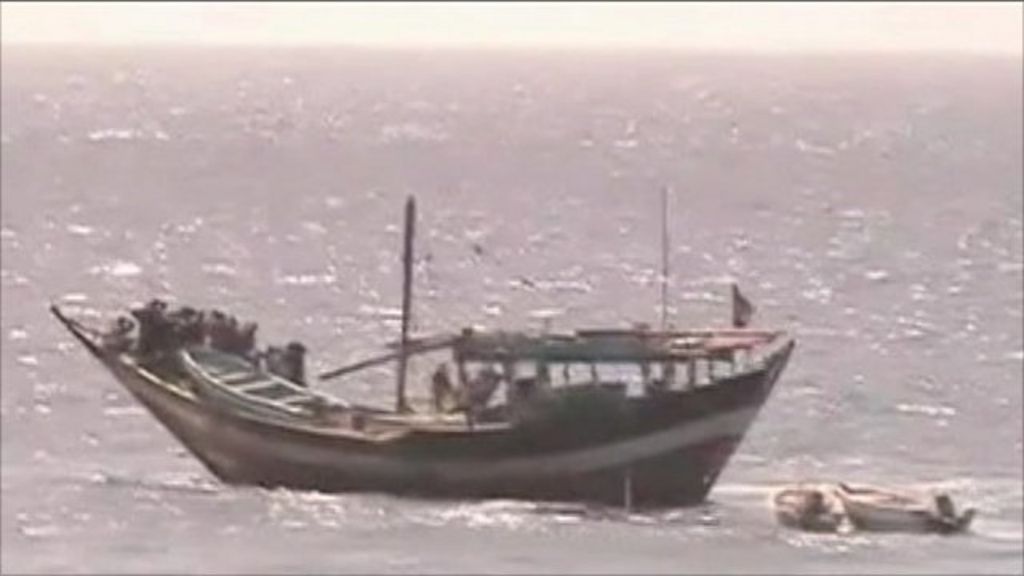 HMS Cornwall rescues hostages from pirates - BBC News