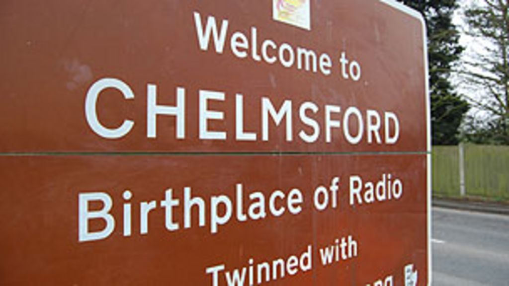 Chelmsford set to apply for Diamond Jubilee city status - BBC News