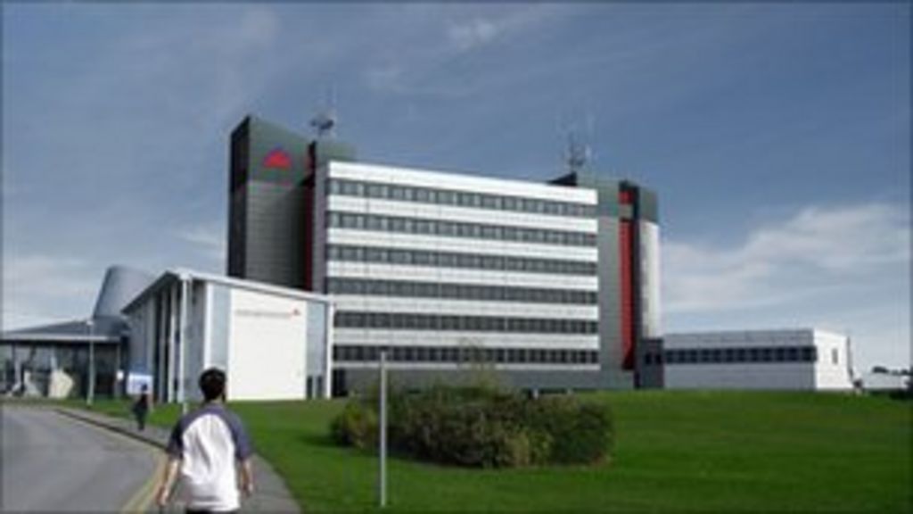 Blackpool and The Fylde College's £52.5m refurbishment - BBC News