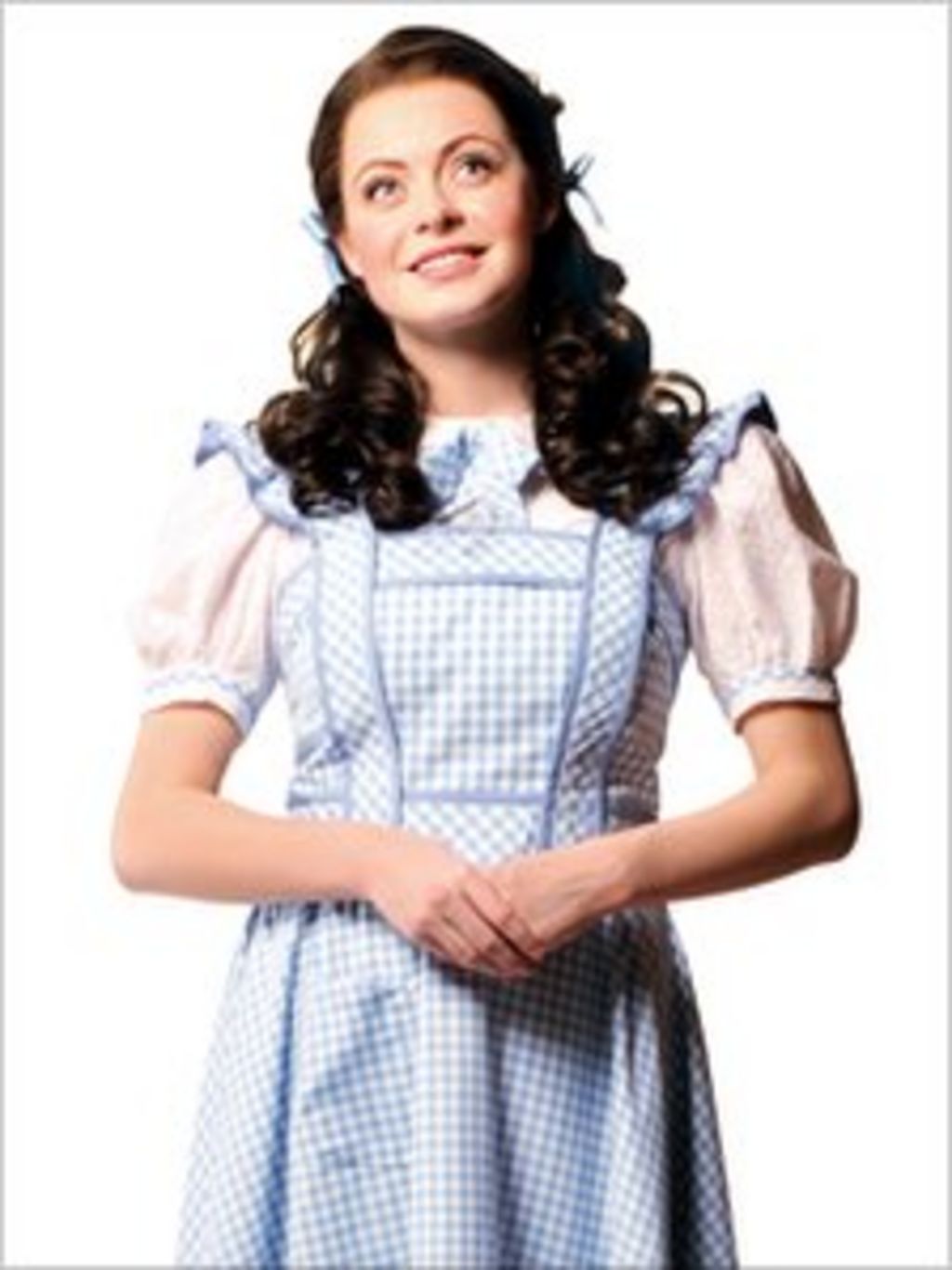 Sophie Evans makes West End stage debut as Dorothy - BBC News