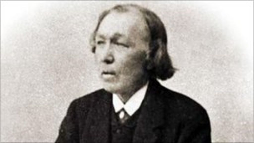 Poems by world's 'worst poet' William McGonagall read - BBC News