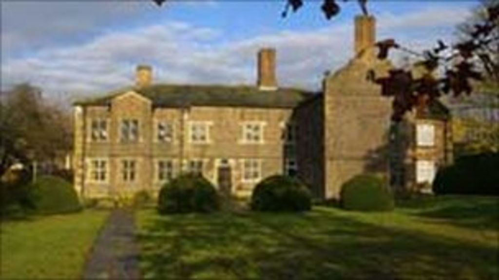 Wakefield's Clarke Hall 'living history' museum facing closure - BBC News