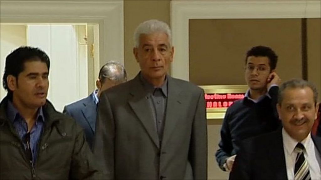 Libyan foreign minister Moussa Koussa flees to UK - BBC News