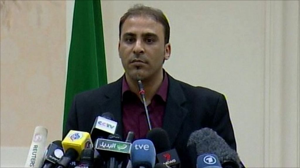 Moussa Koussa 'took sick leave', says Libyan government - BBC News