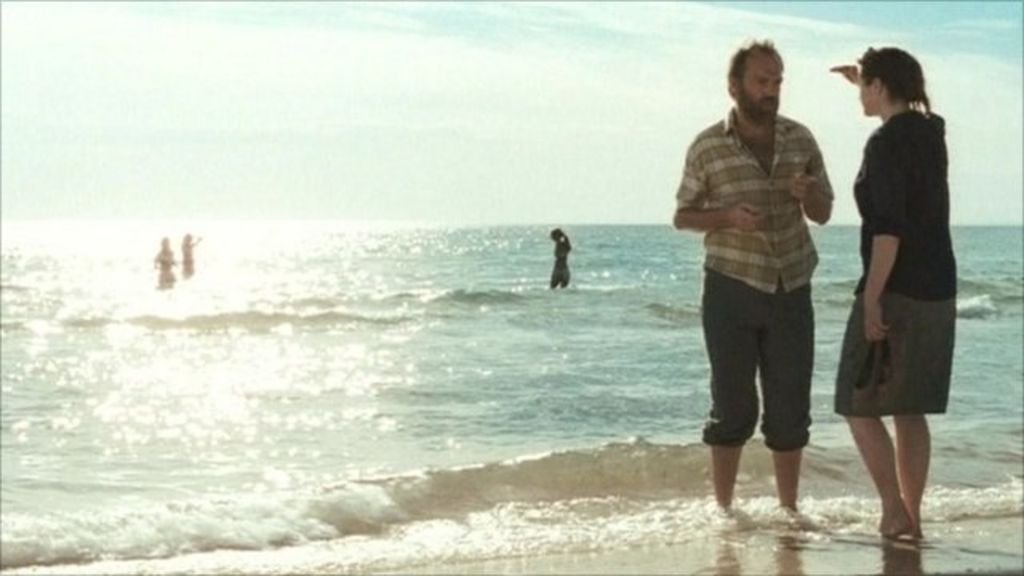 Jim Loach 'exploring identity' in Oranges and Sunshine - BBC News