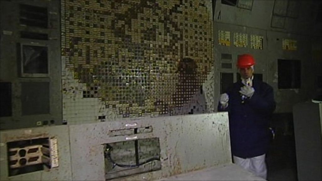 Inside Chernobyl nuclear reactor 25 years on - BBC News