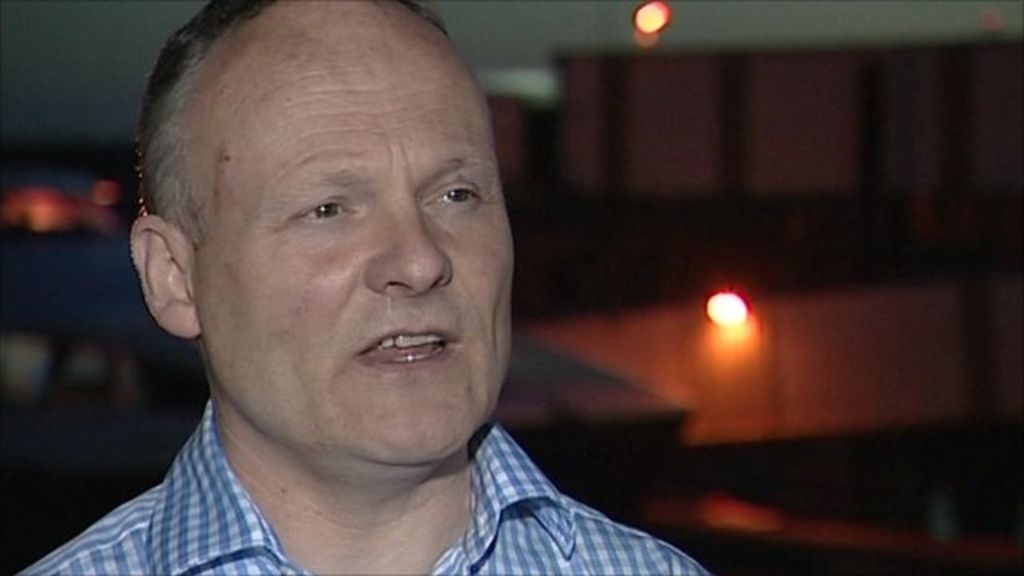 Royston Smith: 'I managed to wrestle him to the ground' - BBC News