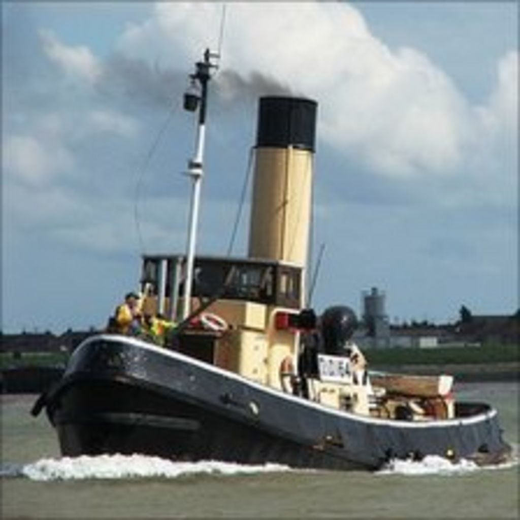 World War II steam tug is preserved in Chatham - BBC News