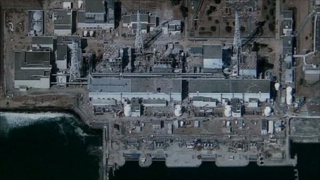 Japanese nuclear body urges calm - BBC News