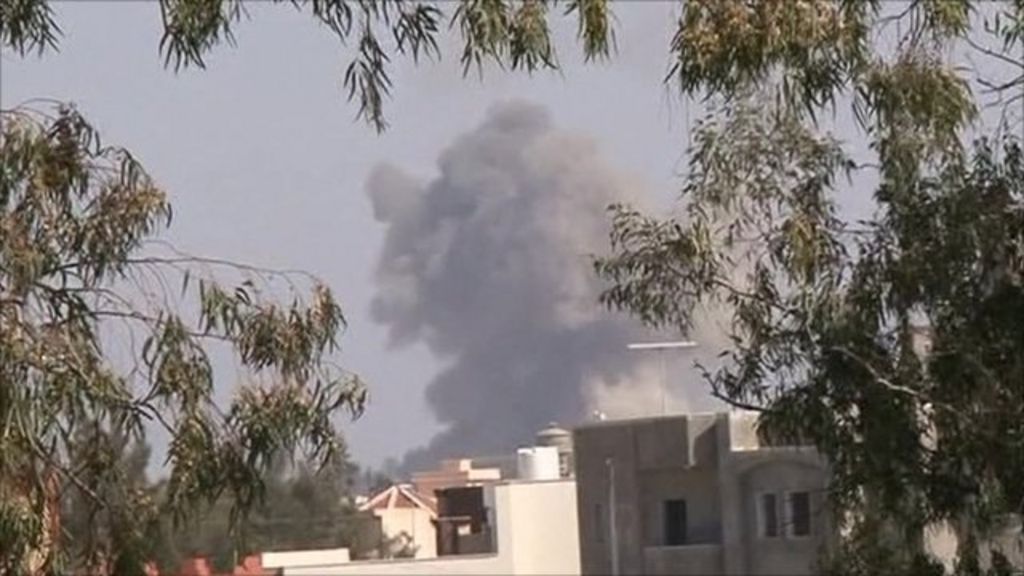 Libya: University students injured after Nato air strike - BBC News