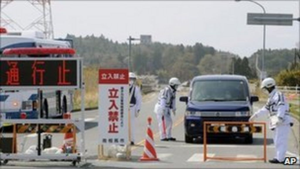 Japan bans entry into Fukushima evacuation zone - BBC News