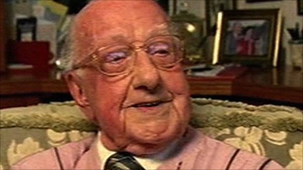 'Whispering' Ted Lowe remembers the 1985 classic final - BBC Sport