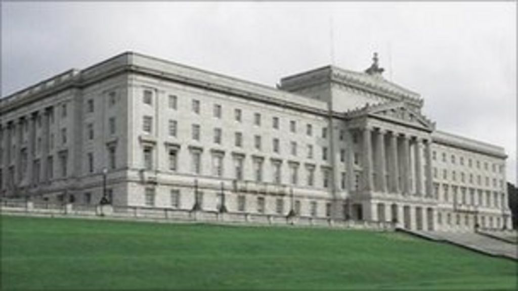 NI Assembly election campaign low-key but intriguing - BBC News