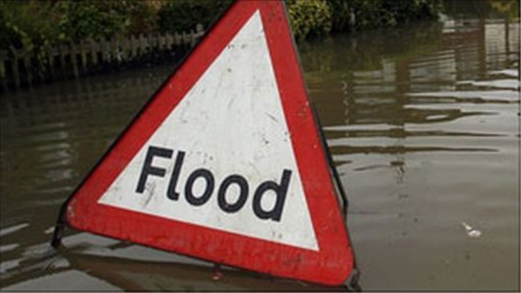 Keswick flood defence work to start - BBC News