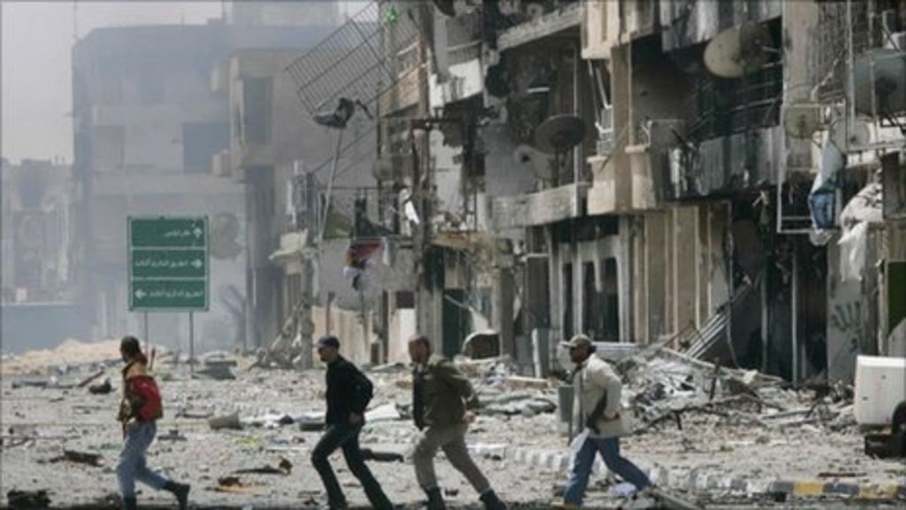 Libya: Misrata rebels 'push back troops' - BBC News