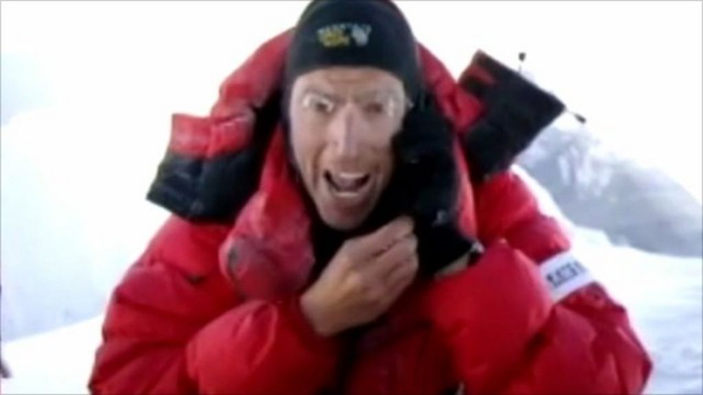 3G mobile network reaches top of Everest - BBC News