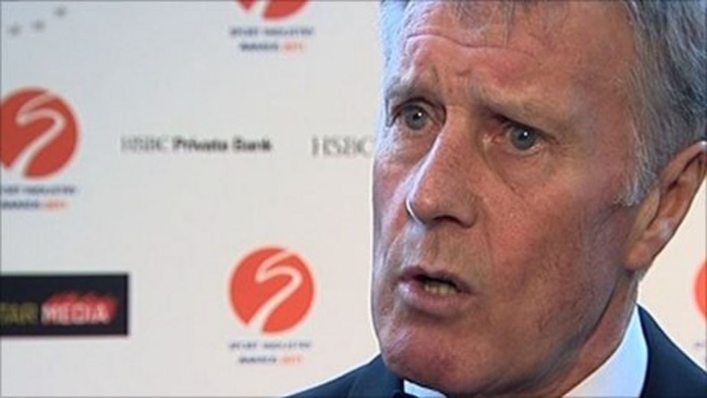 Sir Geoff Hurst 'not surprised' by Fifa allegations - BBC Sport