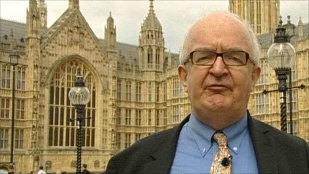 Politicians need to change, says commentator Peter Riddell - BBC News
