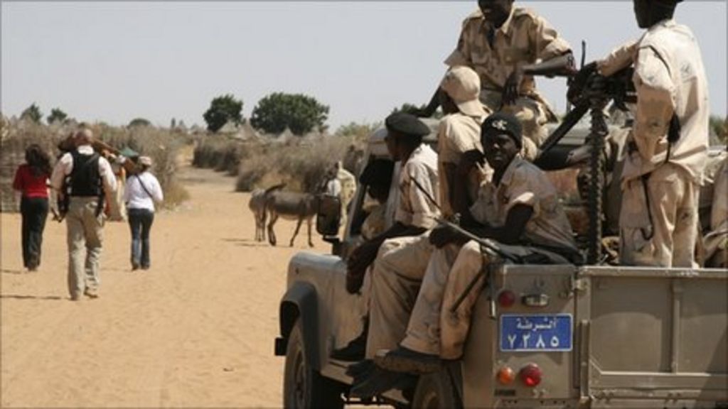 Sudan jets bomb Darfur village, says UN - BBC News