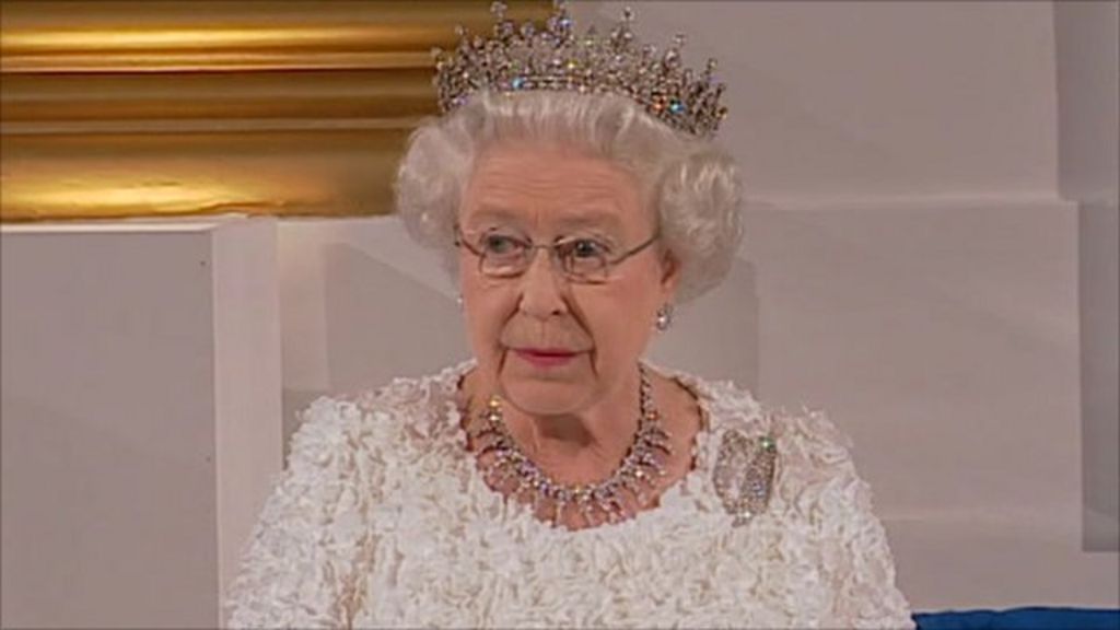 Queen in Ireland: Queen's 'sincere and deep sympathy' - BBC News
