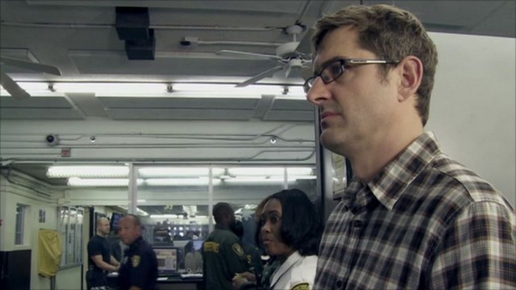 Theroux goes inside Miami's 'mega-jail' - BBC News
