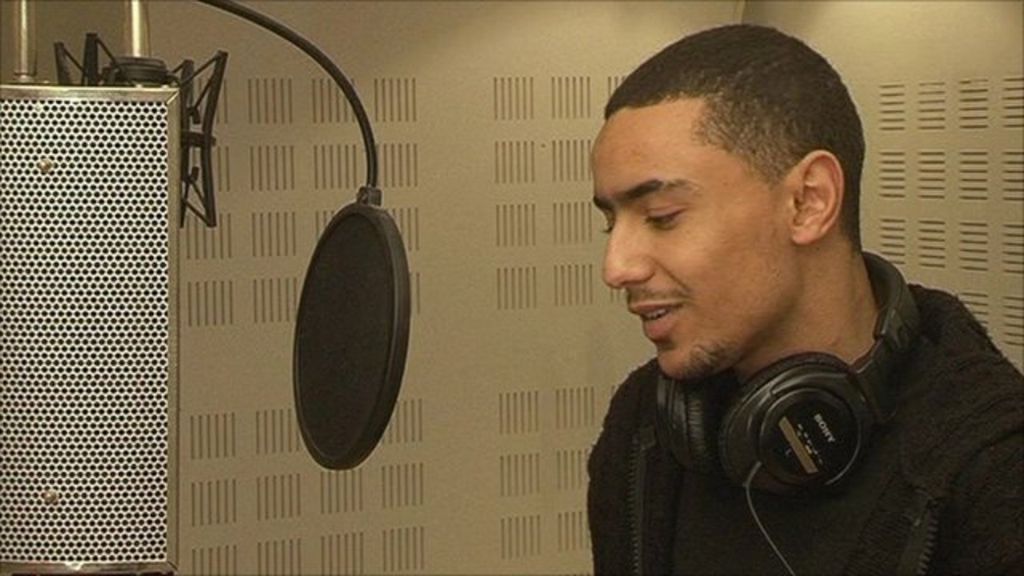 Can Middle East rappers make money? - BBC News