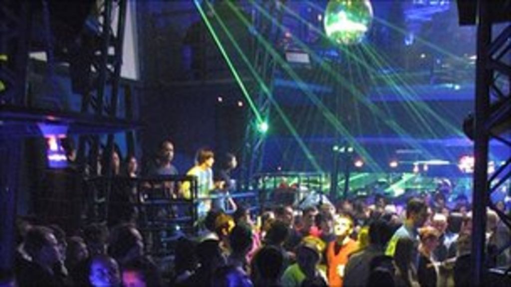 Mercy nightclub in Norwich closes for refurbishment - BBC News