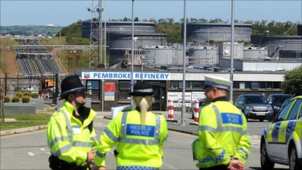 Shock at Chevron Pembroke oil refinery explosion deaths - BBC News