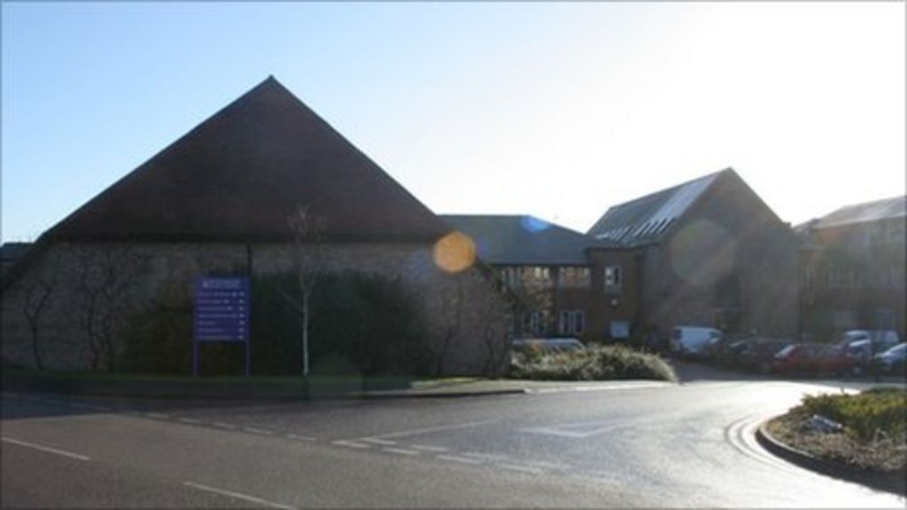 Wychavon Council plans to hire out part of civic centre - BBC News