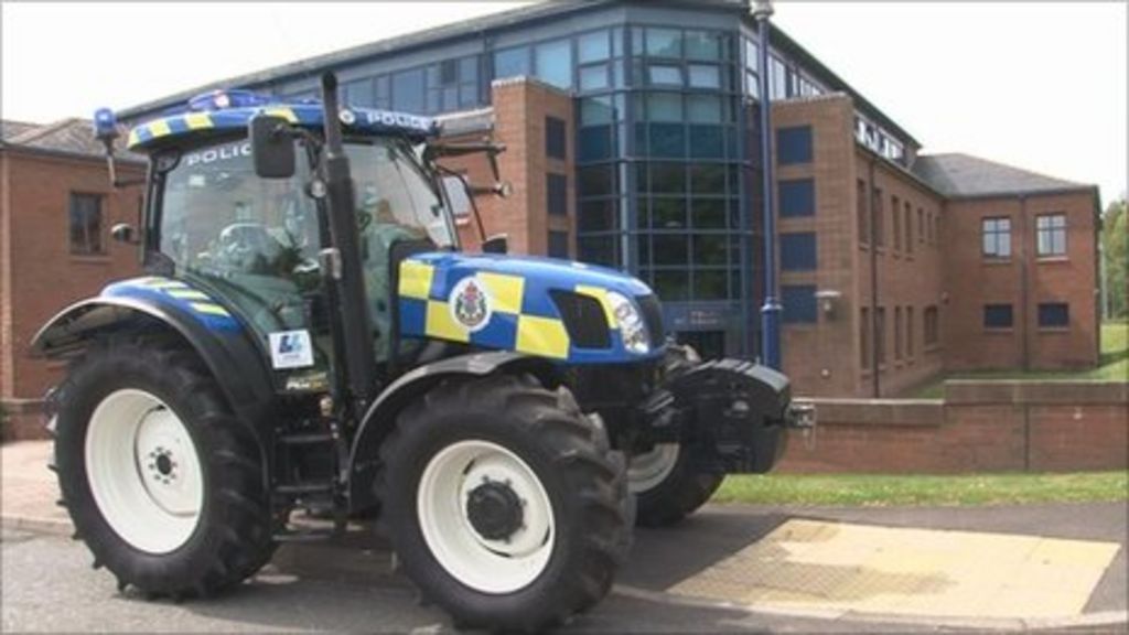 Dumfries and Galloway police use tractor in crime fight - BBC News
