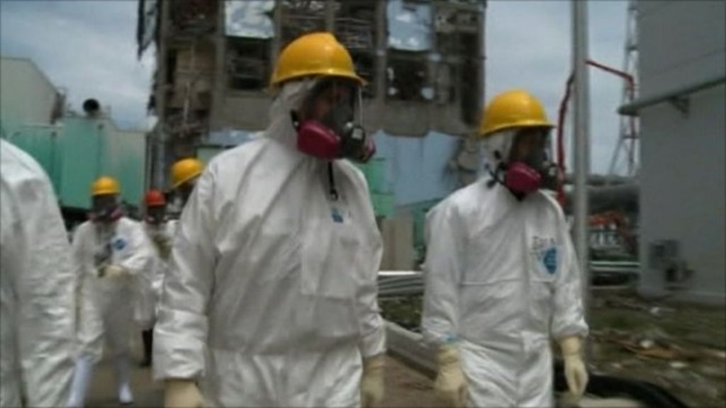 Japan nuclear plant halts radioactive water clean-up - BBC News