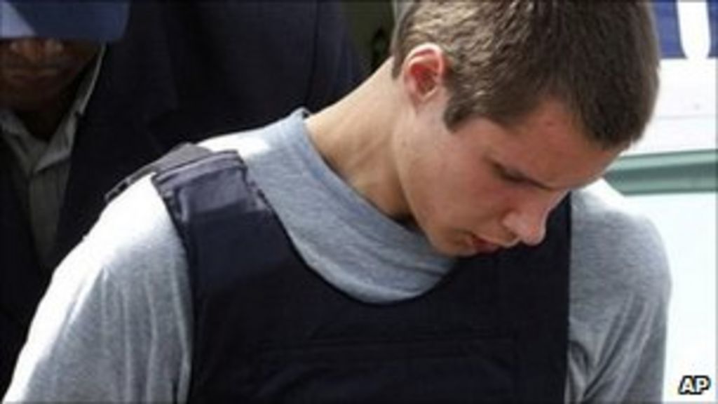 'Barefoot bandit' Colton Harris-Moore pleads guilty - BBC News