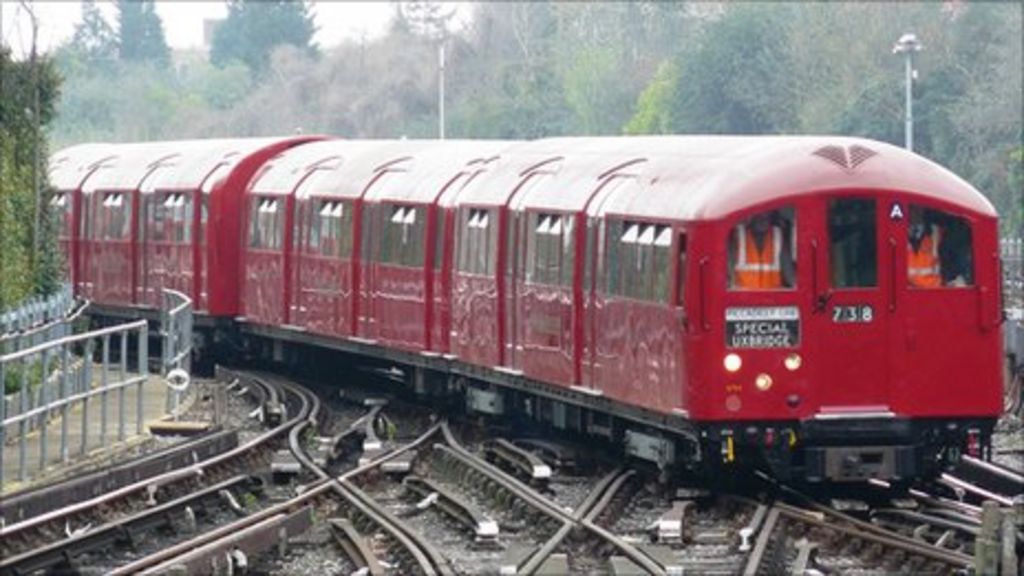 London Transport Museum plans 1938 Tube train ride - BBC News