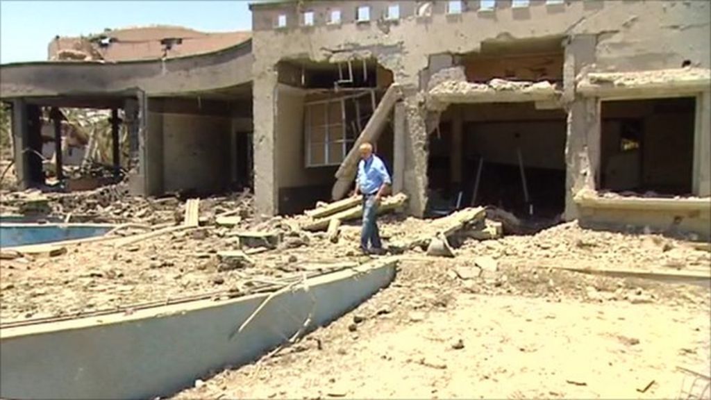 Libyan officials claim Nato raid 'kills 15' - BBC News