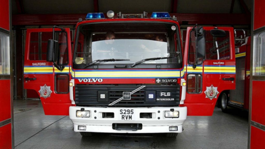 Wiltshire and Dorset fire service merger: Consultation begins - BBC News